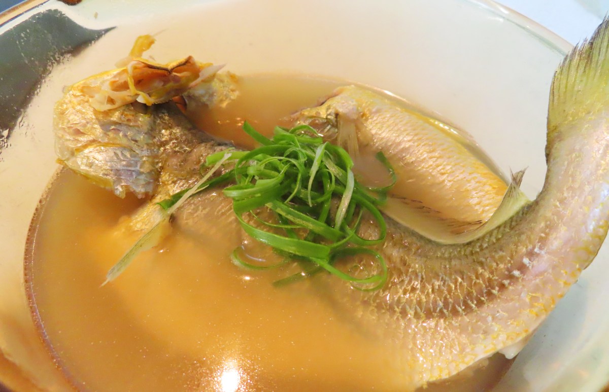 Yellow Croaker Fish (Huang Hua 黄花鱼) Soup | Cooking For Fun