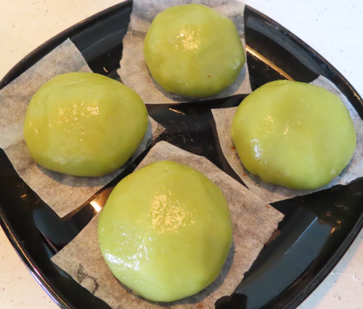 青团 Qing Tuan (Sweet Green Rice Ball) | Cooking For Fun